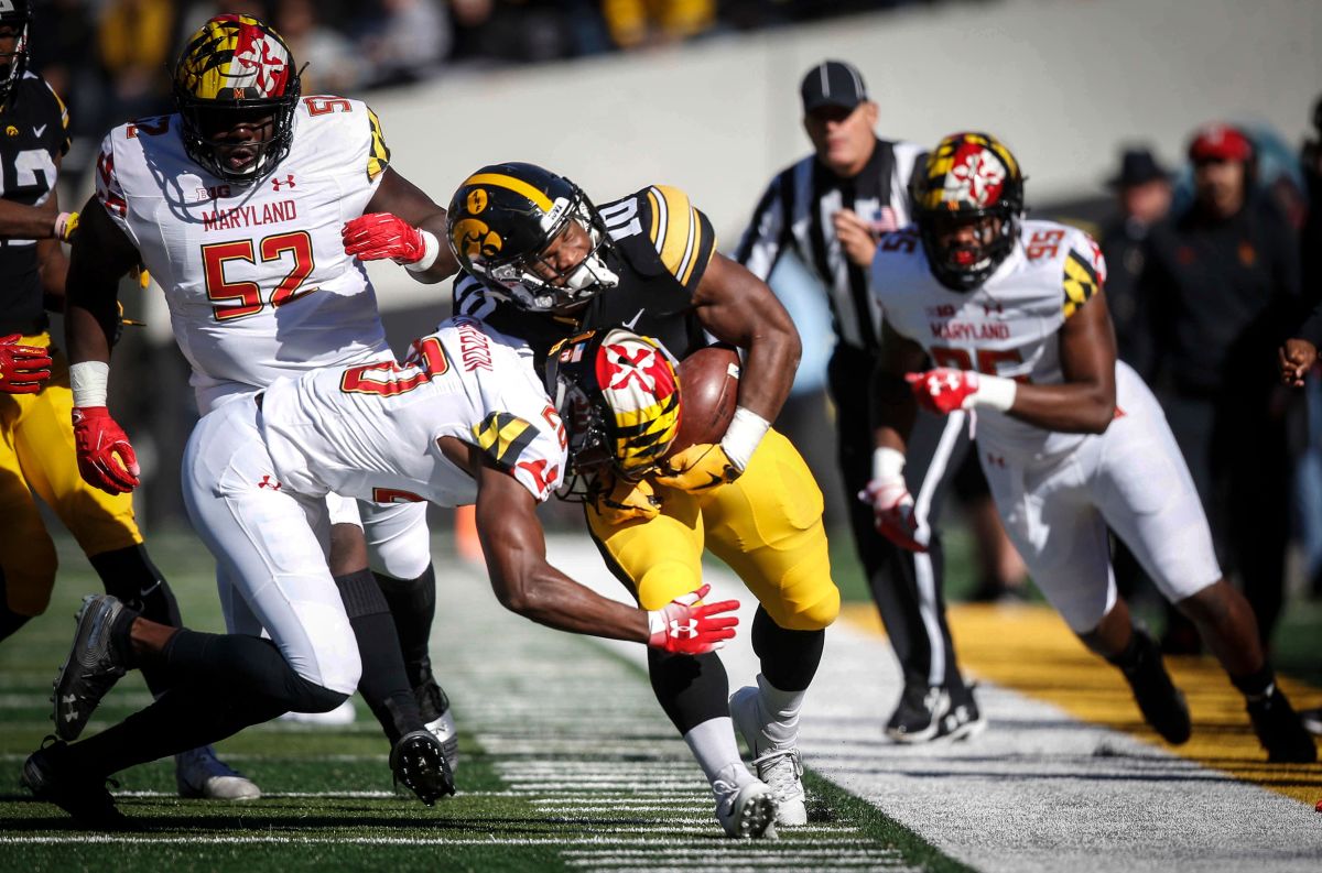 Hoke Breaks Down Depth, Three Defensive Leaders and Points of Emphasis ...