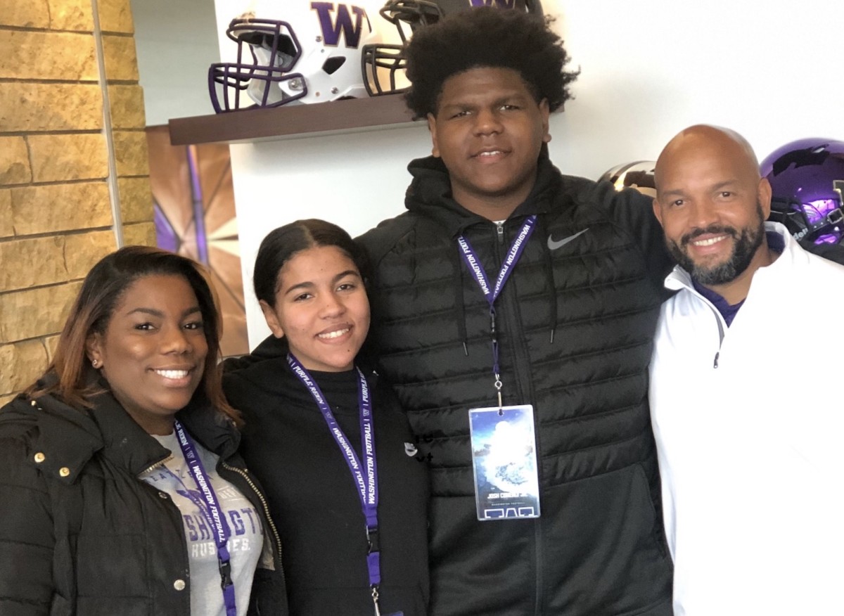 Class of 2022: Husky OL Target Josh Conerly Has Unlimited Options ...