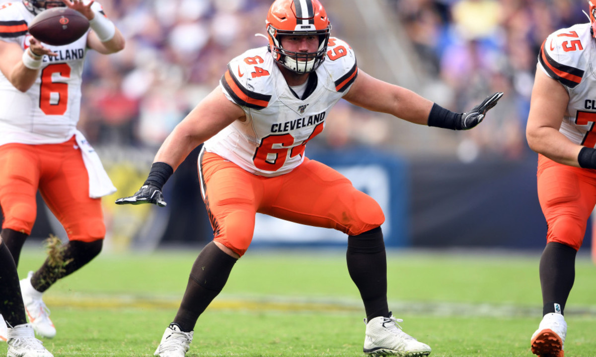 JC Tretter To Miss Time For Cleveland Browns, Rookie Nick Harris To ...