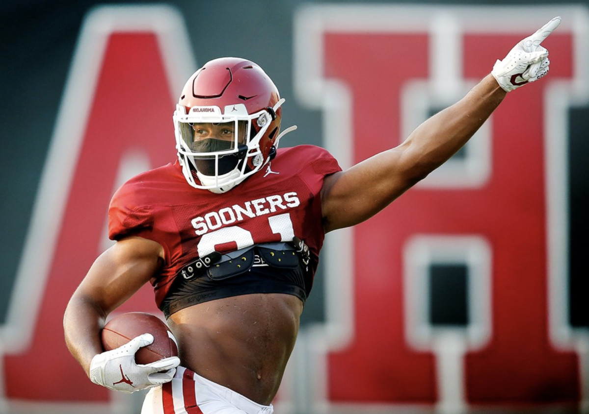 Lincoln Riley: Oklahoma Sooners embrace wearing COVID masks - Sports ...