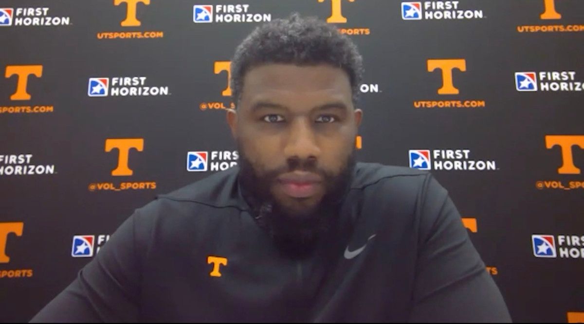 Watch: A Behind the Scenes Look at Tennessee's Outside Linebackers with ...