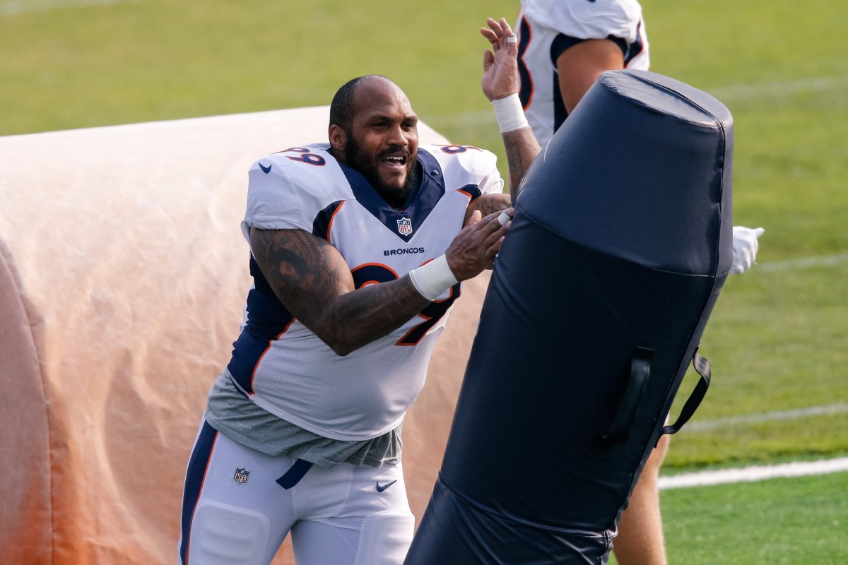Jurrell Casey on Facing Derrick Henry: Build A Wall - Sports ...