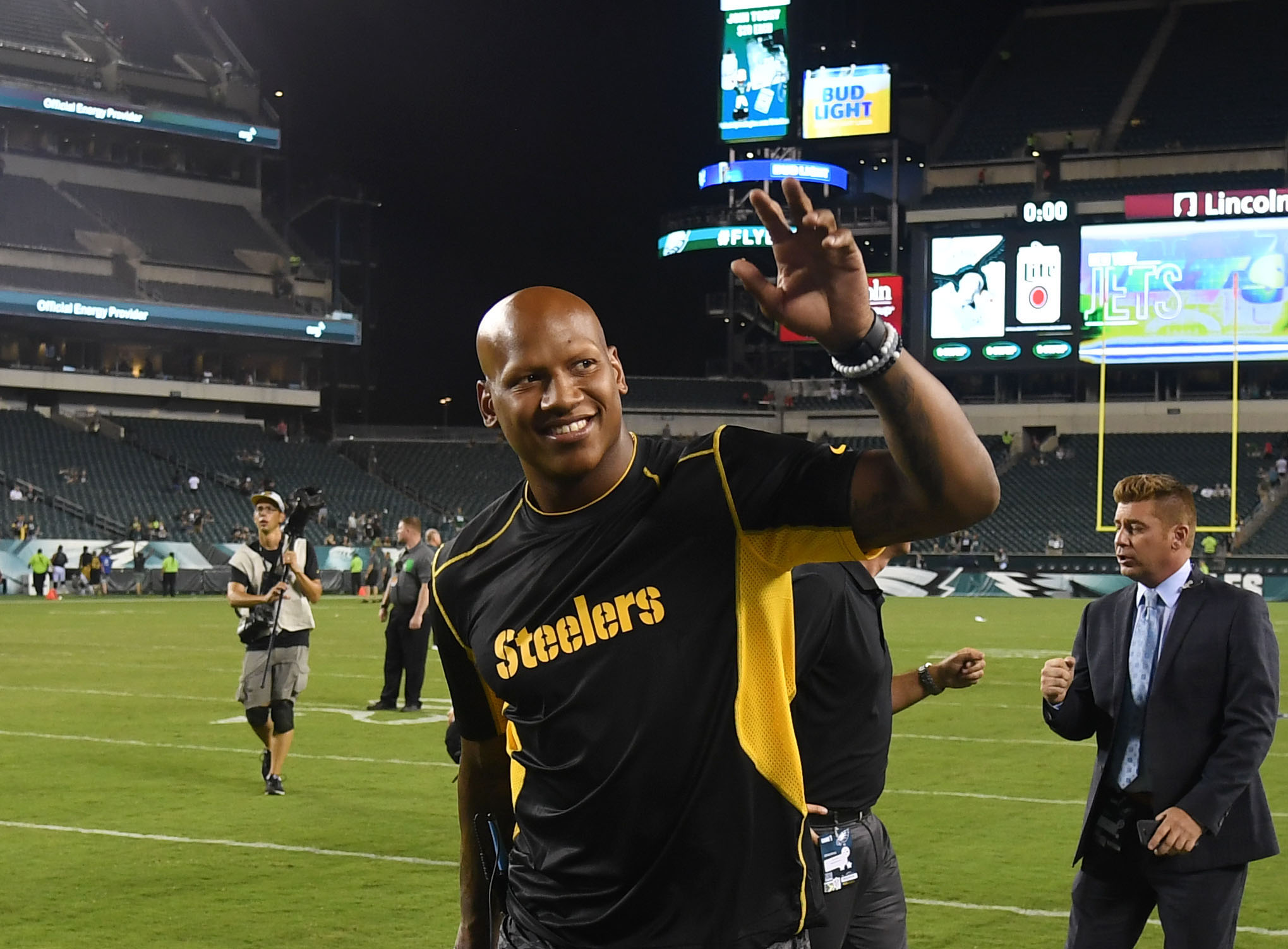 Ryan Shazier Officially Retires from the NFL - Sports Illustrated Ohio ...