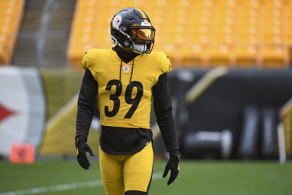 Steelers' Fitzpatrick Utilizing Cowboys and Giants Film to Prepare for ...