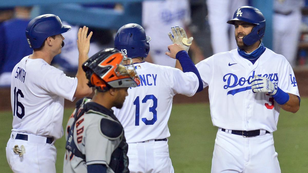 MLB Teams to Celebrate Playoffs Socially Distanced and on Field ...