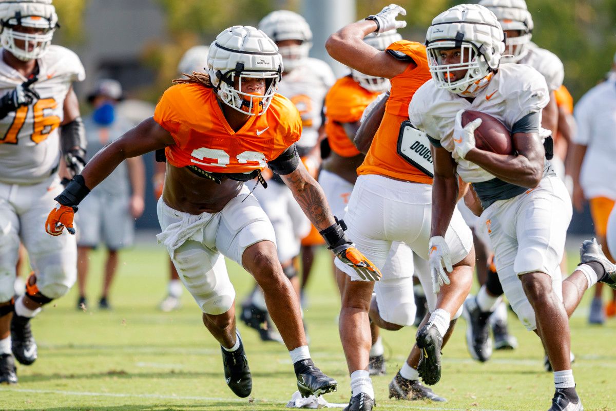 Watch: Tennessee Vols Continue Fall Camp with Tuesday Afternoon ...