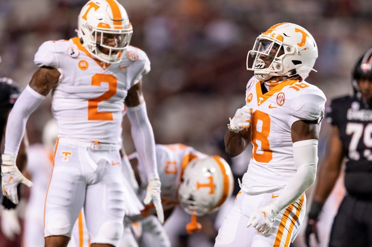 Doneiko Slaughter Returns to the Lineup For Tennessee Football - Sports ...
