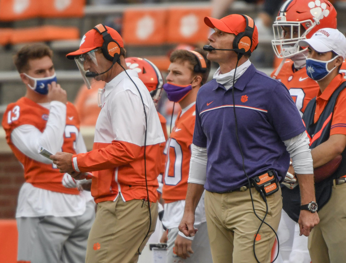 Clemson's Brent Venables Is Looking for His Defense's Identity - Sports ...
