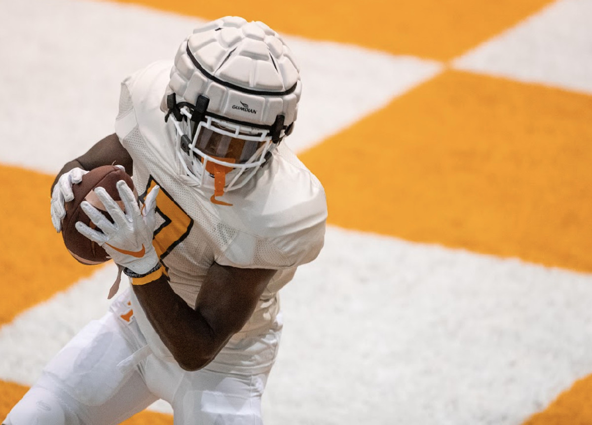 Brandon Johnson: Vols Receivers "Hungry", Looking for Improvement From ...