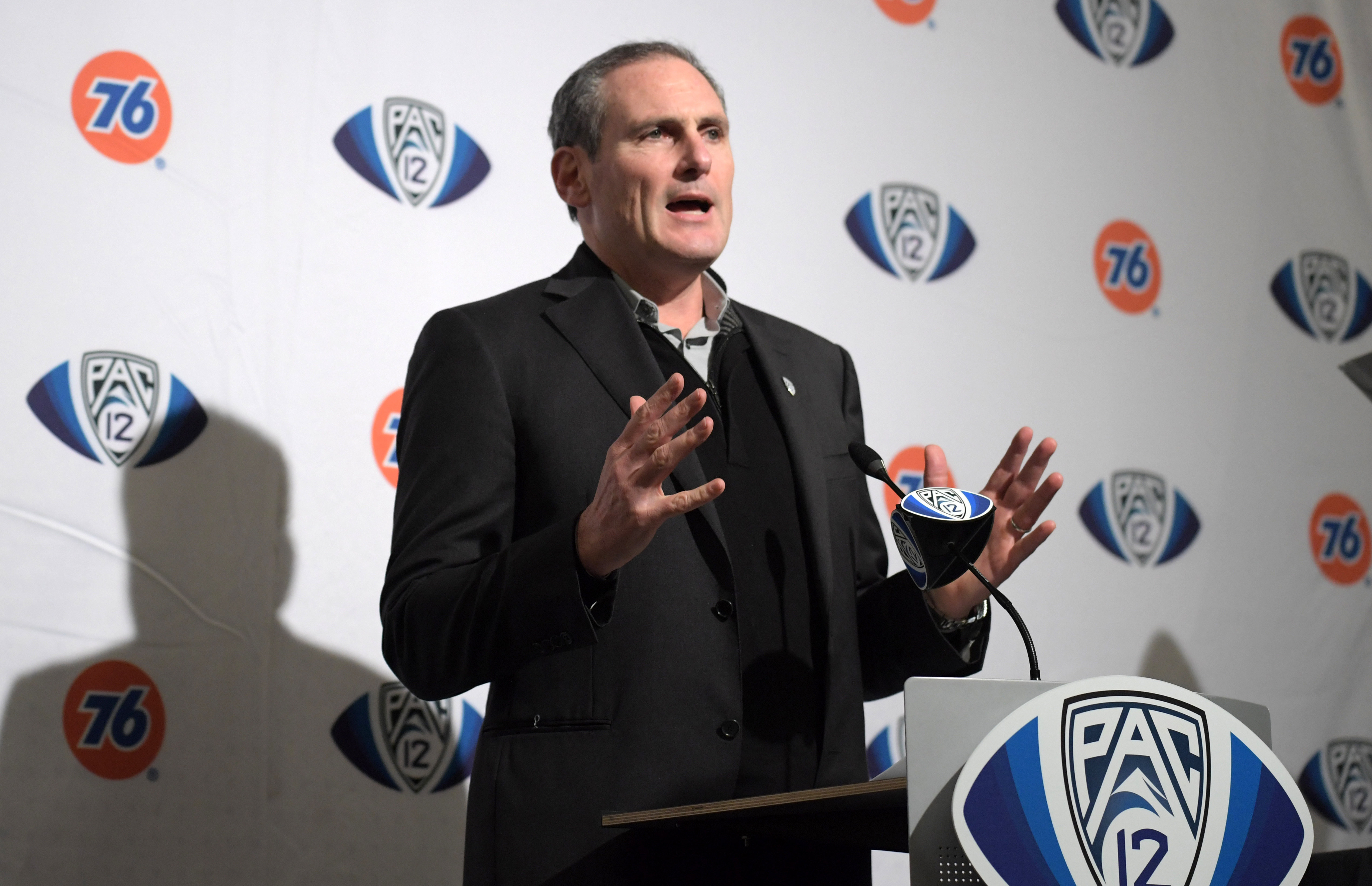Pac-12 Commissioner Larry Scott Suggests Eight-Team Playoff, Idea ...