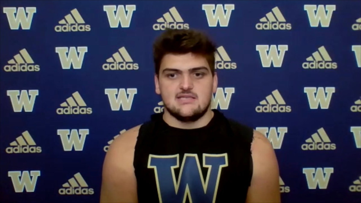 Jaxson Kirkland is Big Man at Left Tackle, but Lightest on Washington ...