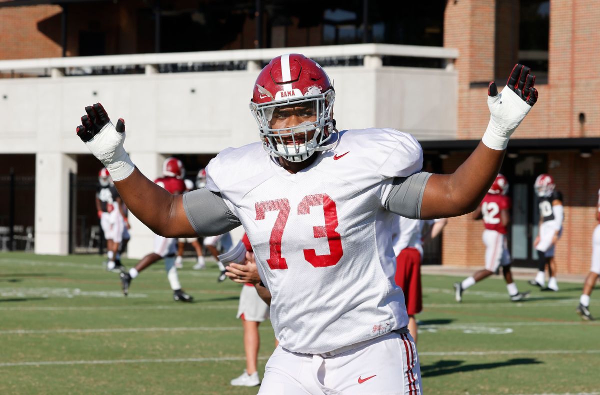 2022 NFL Draft Preview: Alabama Crimson Tide Offensive Tackle Evan Neal ...