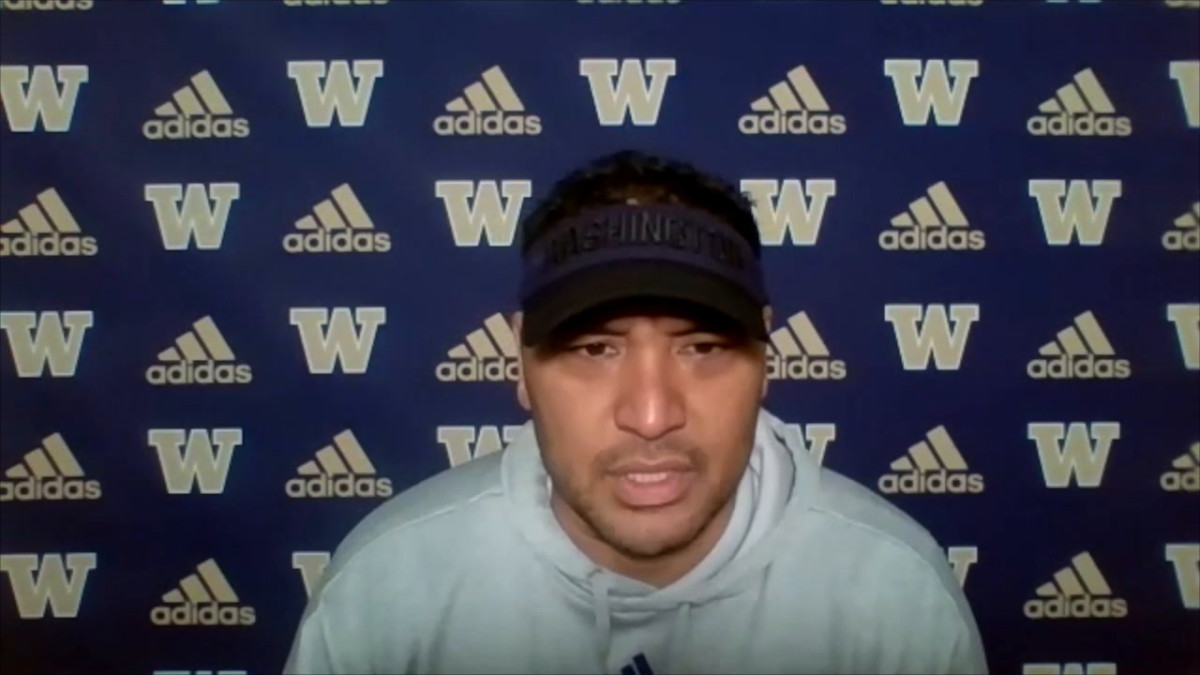 Huskies Limit Scrimmage Info, But Appear to be Making Strides - Sports ...