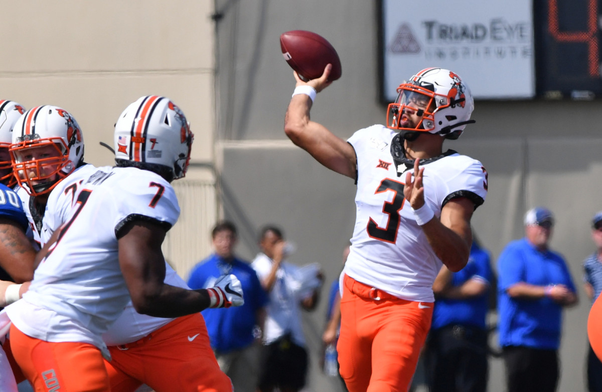 Oklahoma State Having Two Talented Quarterbacks Forces Iowa State to ...
