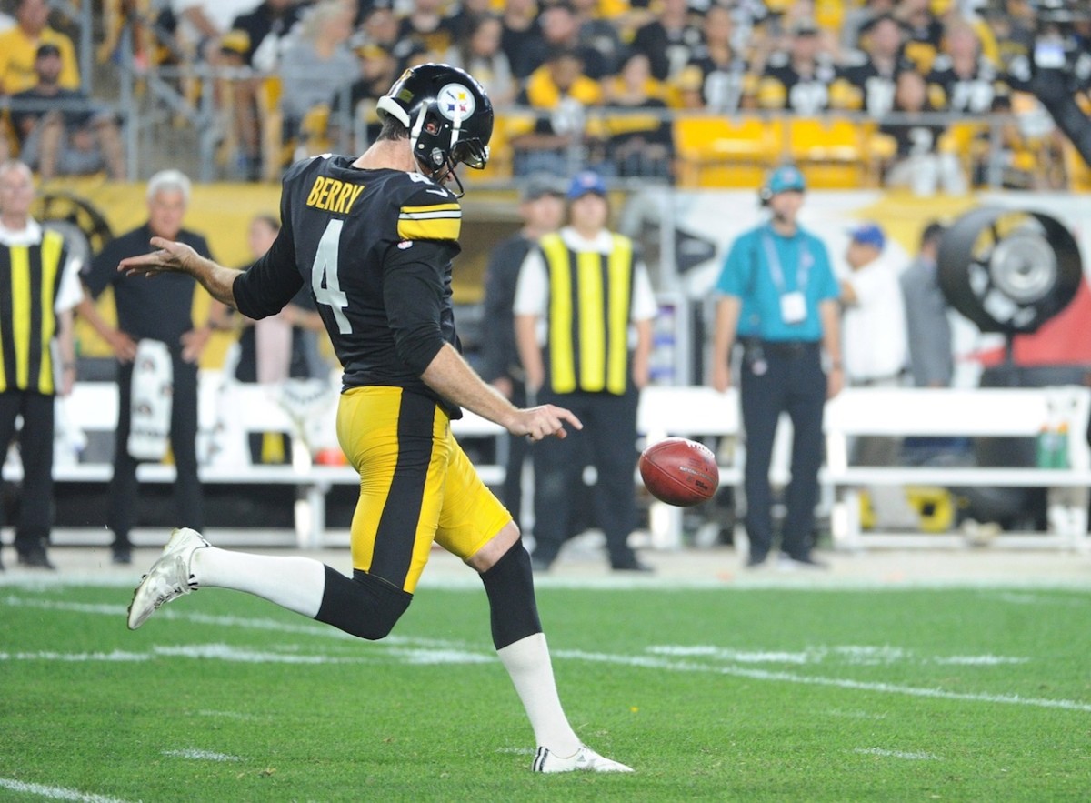 Pittsburgh Steelers Re-Sign Punter Jordan Berry - Sports Illustrated ...
