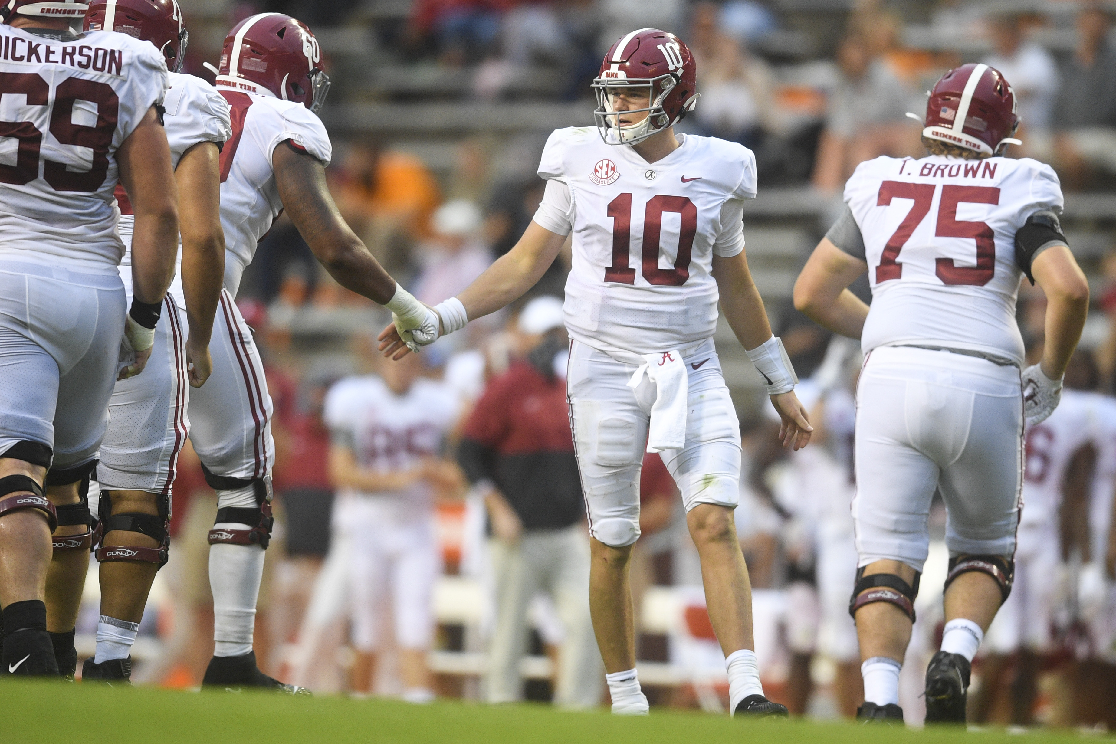 Alabama-Crimson-Tide-football-Mac-Jones-quarterback-leadership-Slade ...