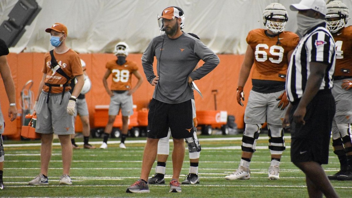 Mike Gundy and Jim Knowles at Oklahoma State will face Mike Yurcich ...