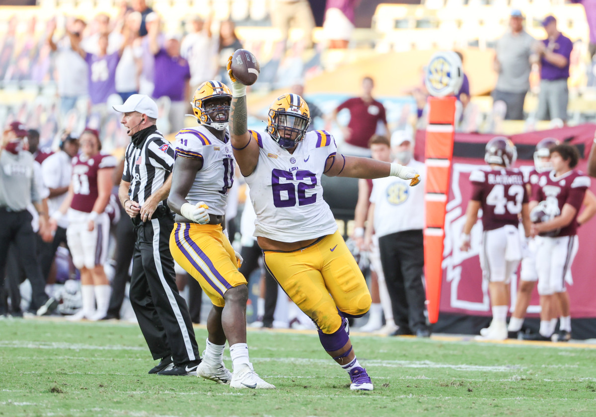 Report: LSU Football Sophomore Defensive Tackle Siaki Ika Entering NCAA ...