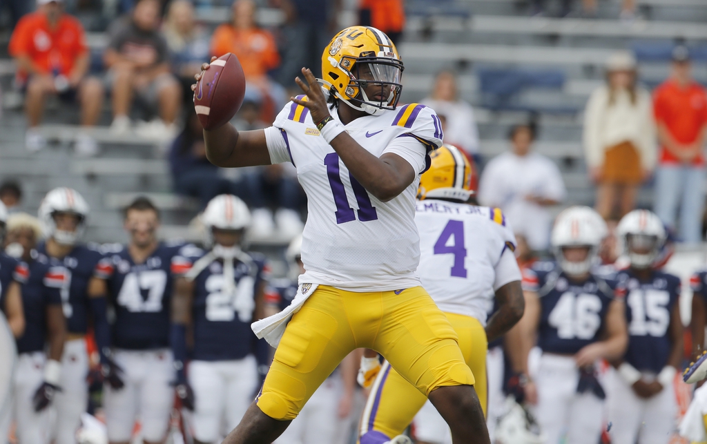 Outlook on LSU Freshmen Quarterbacks With Myles Brennan Likely Out Rest ...