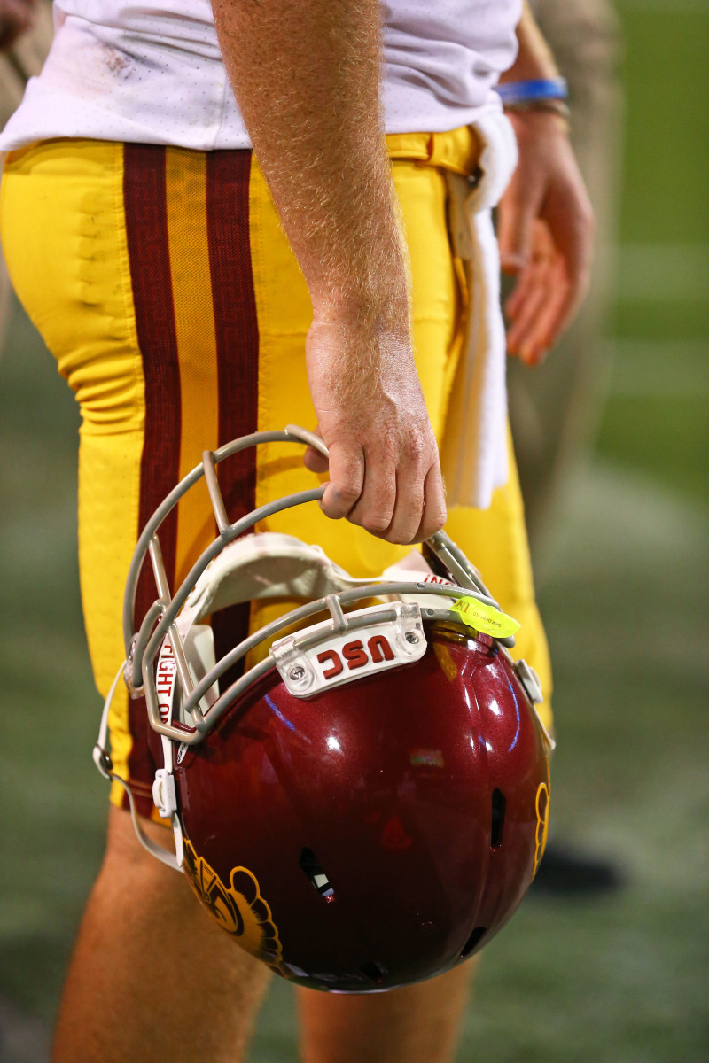 Inside USC's Linebacker Room - Sports Illustrated USC Trojans News ...