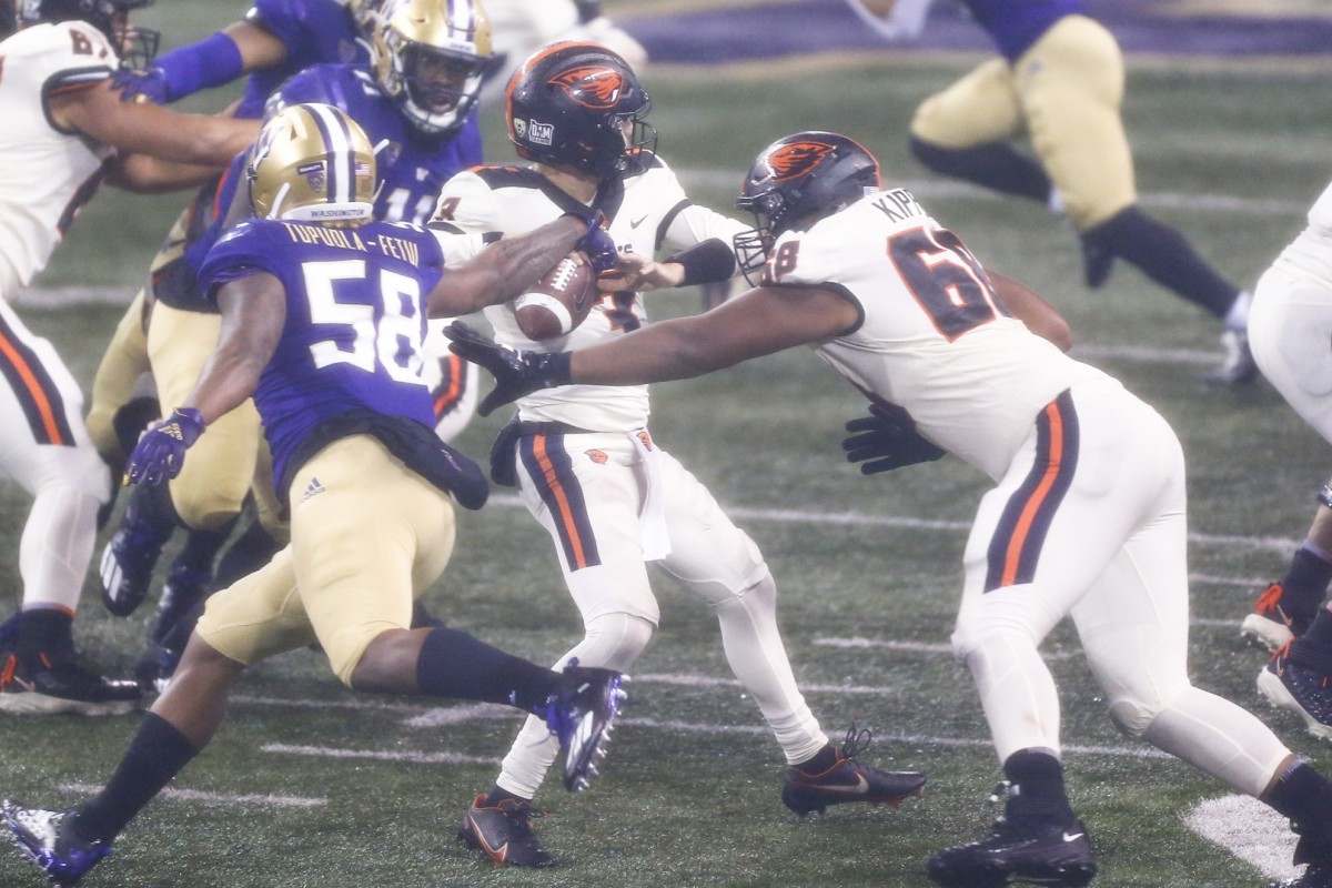 Zion Turns into Pass-Rushing Lion, Earns Pac-12 Weekly Honors - Sports ...