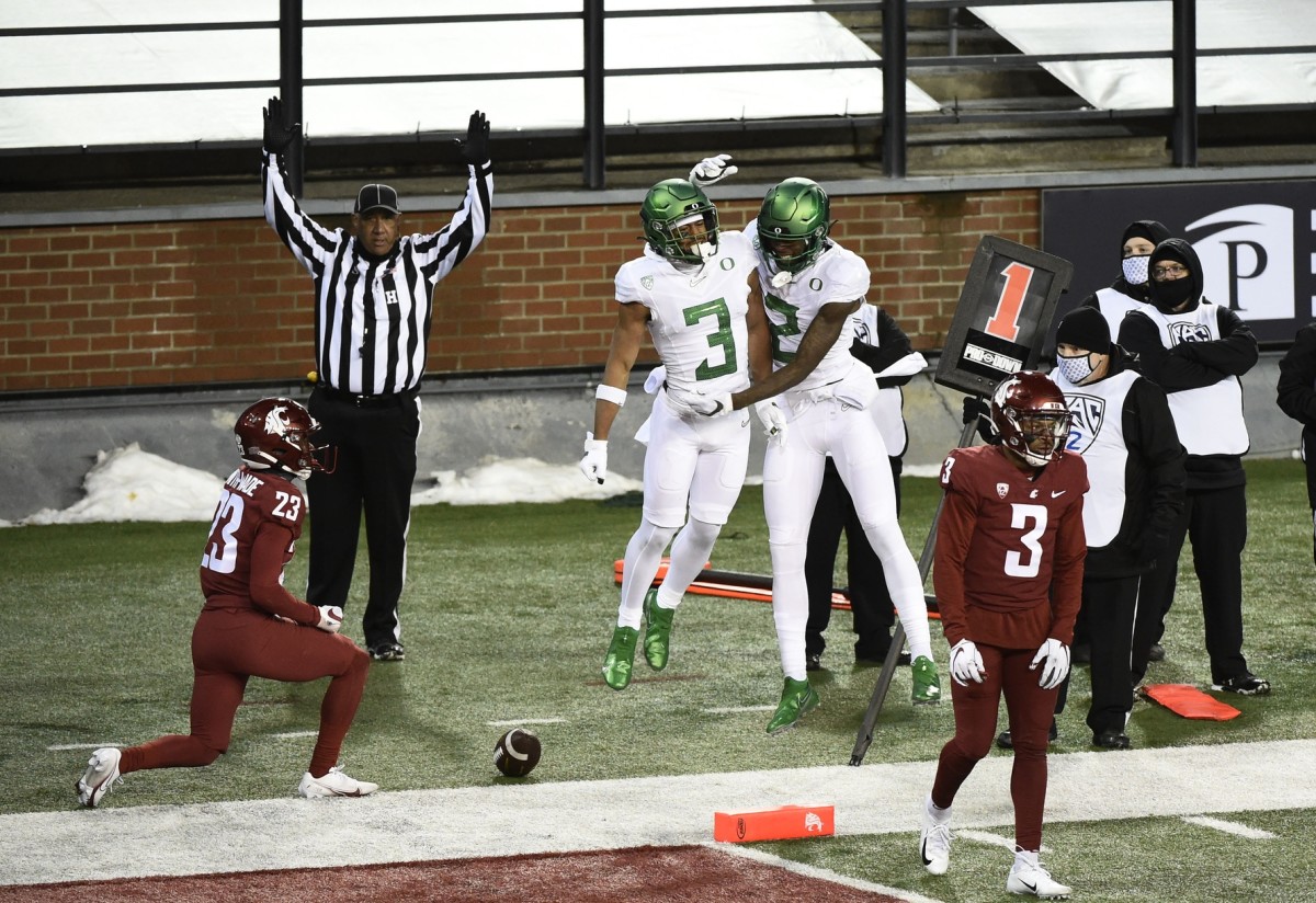 Pac-12 Football Round-Up: Oregon Wins; USC Comes From Behind Again ...