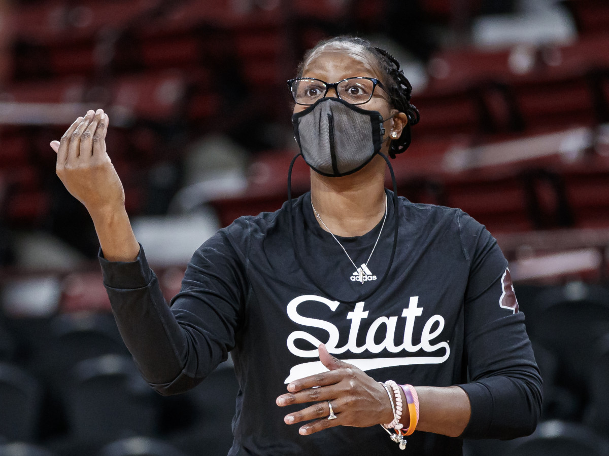 WATCH: Mississippi State Bulldogs women's basketball coach Nikki McCray ...