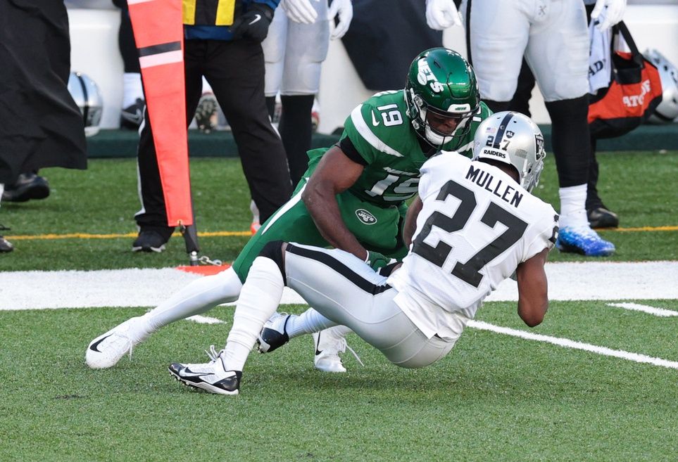 Former Clemson Stars Mullen and Ferrell With Big First Half vs Jets ...