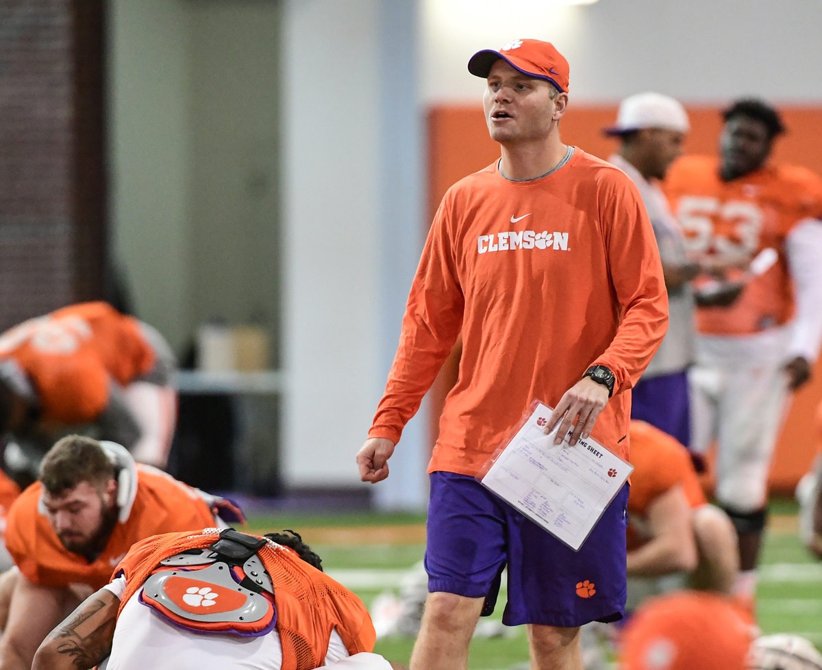 Clemson's Brandon Streeter Named Nominee for Broyles Award - Sports ...