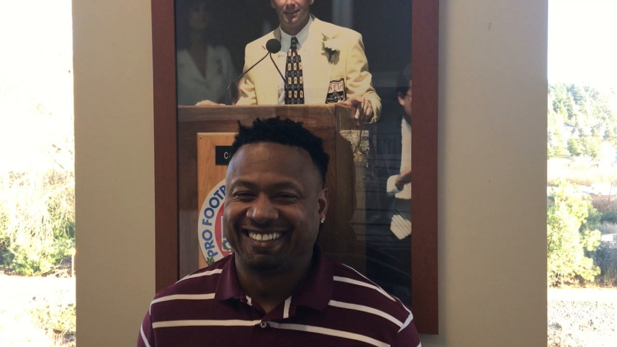 Mario's Rose Pose was Perfect National Title Exclamation Mark - Sports ...