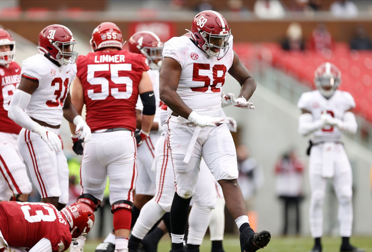 Former Alabama DL Christian Barmore Signs Rookie Deal with New England ...