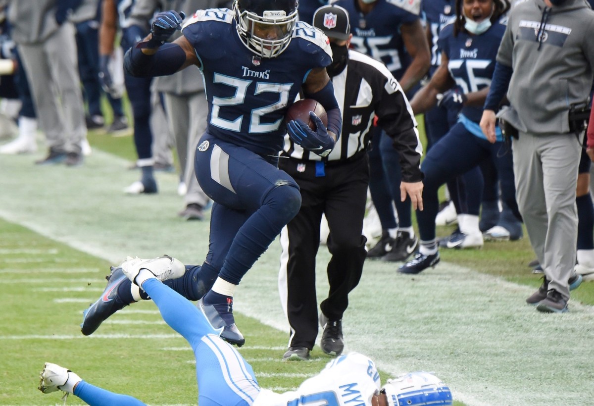 Detroit Lions DB Experiences Derrick Henry's Stiff-Arm - Sports ...