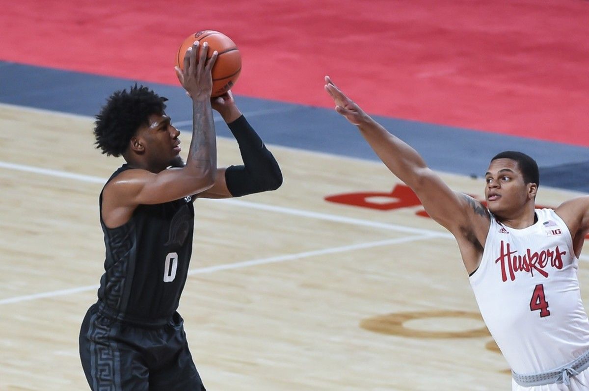 Aaron Henry's Career Night Helps Michigan State Capture its First Big ...