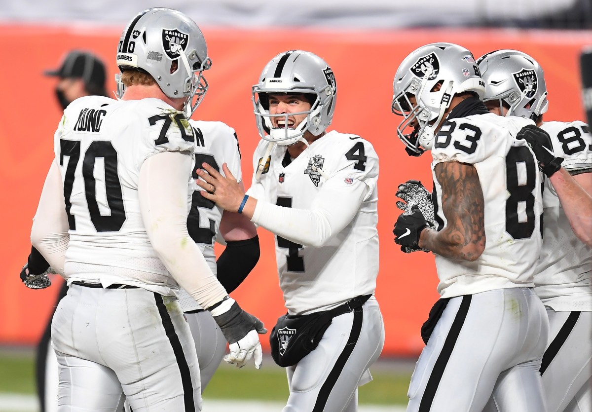 Las Vegas Raiders Win Season Finale 32-31 - Sports Illustrated Las ...