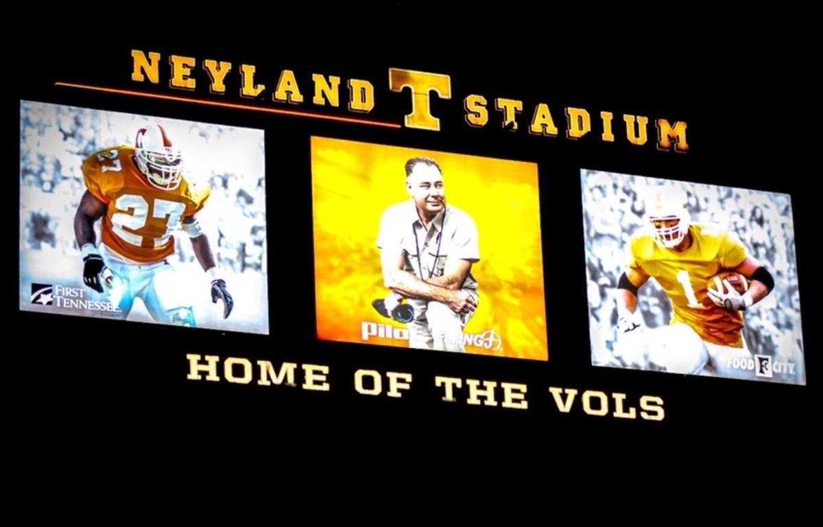 Legendary Tennessee linebacker Al Wilson inducted to College Football ...