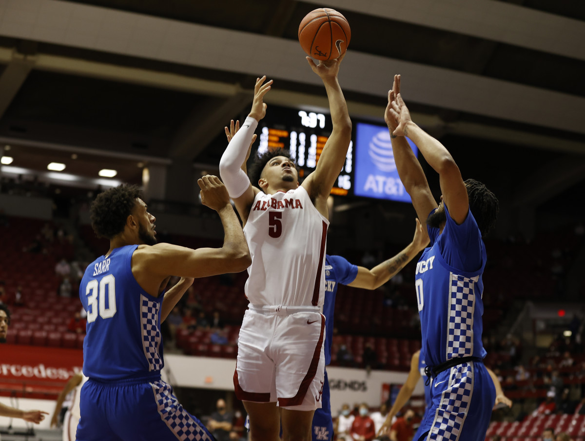 No. 9 Alabama Basketball Overcomes Kentucky, 70-59 - Sports Illustrated ...