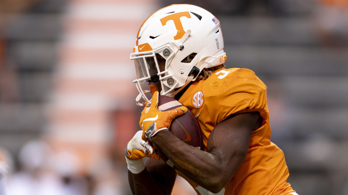 Oklahoma lands another Vol from the transfer portal in RB Eric Gray ...