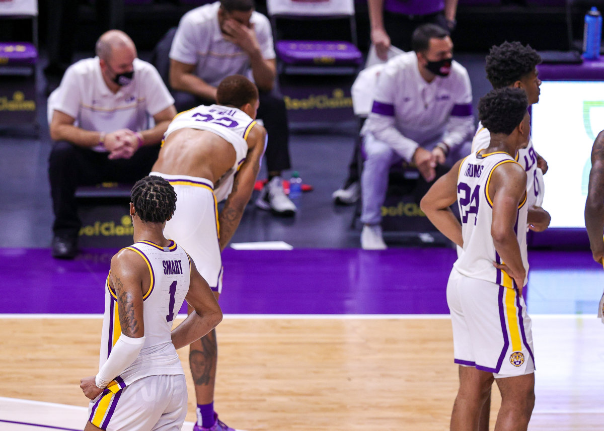 LSU Melts Down in Final Minute and Loses 76-71 Heartbreaker to No. 10 ...