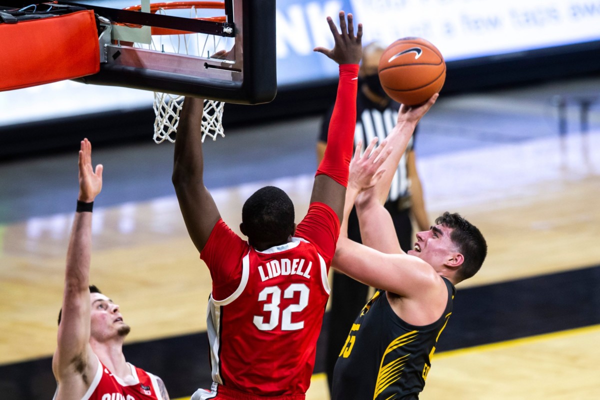 Big Ten Daily (Feb. 5): Iowa's Freefall Continues With Home Loss to ...