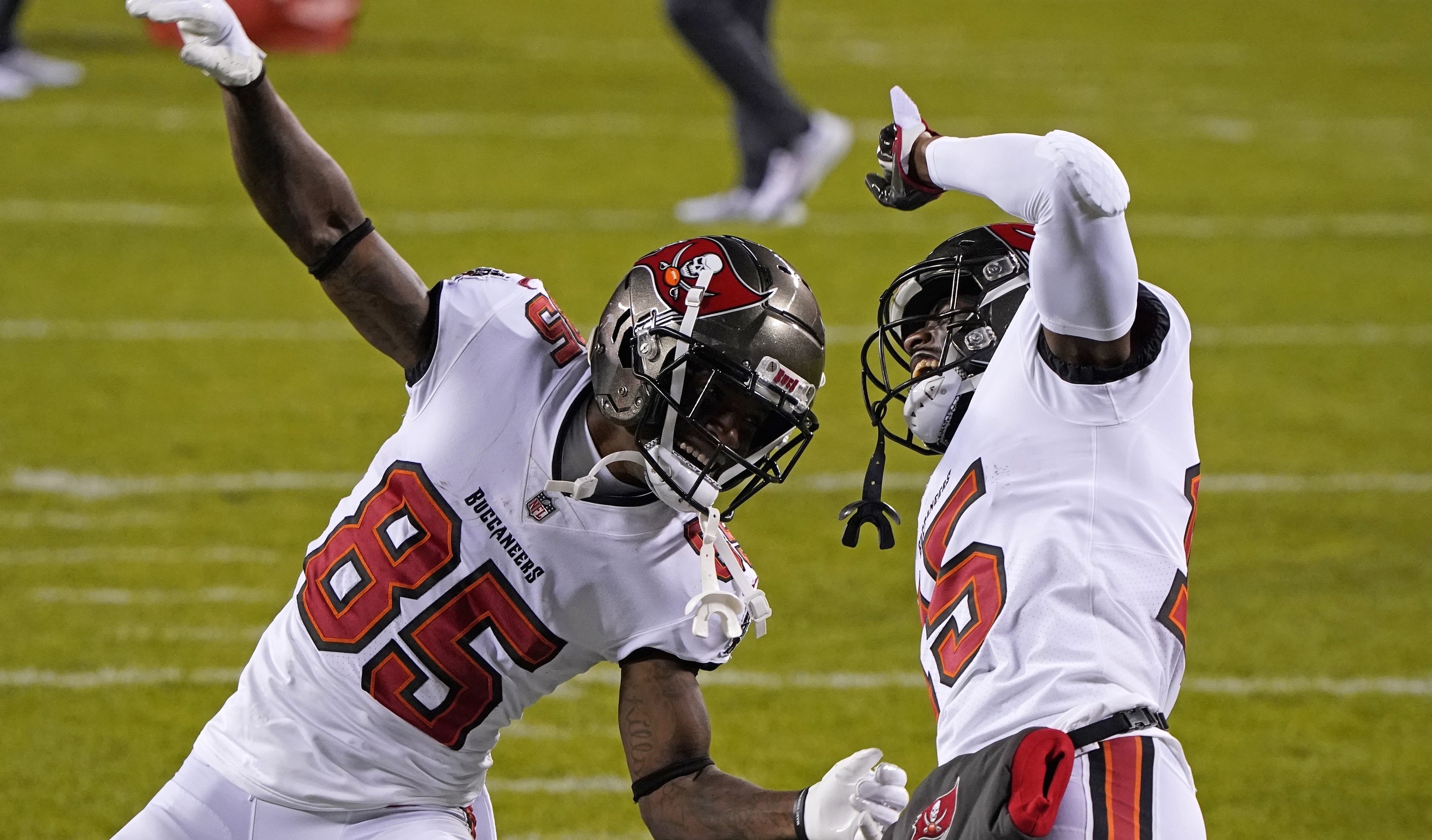 Mickens Hopes to Get Good Night's Sleep Before Super Bowl - Sports ...