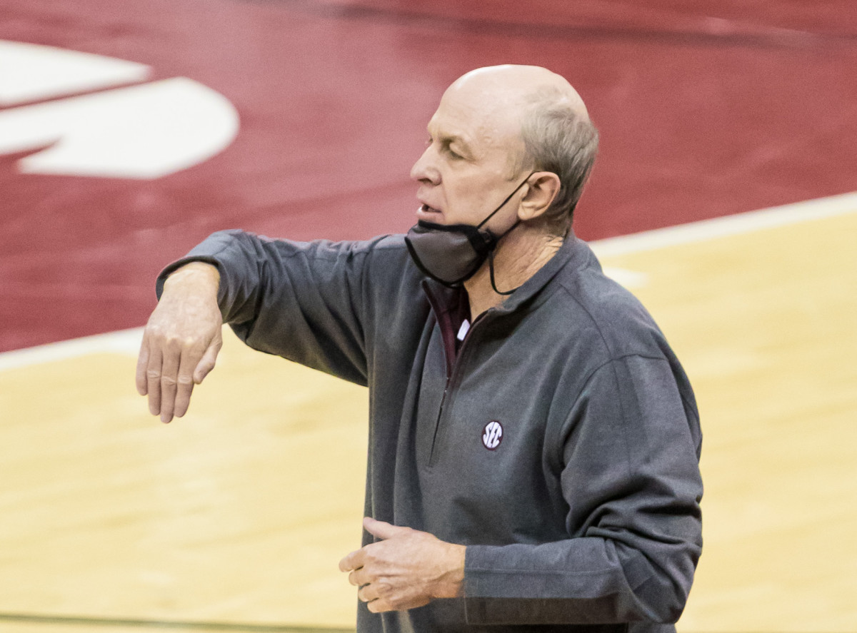 WATCH: Mississippi State Bulldogs men's basketball coach Ben Howland ...