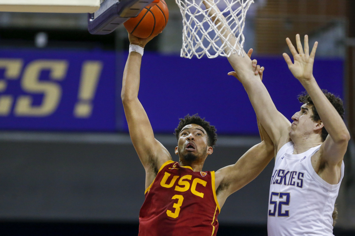 USC Controls Second Half and Defeats the Washington Huskies - Sports ...