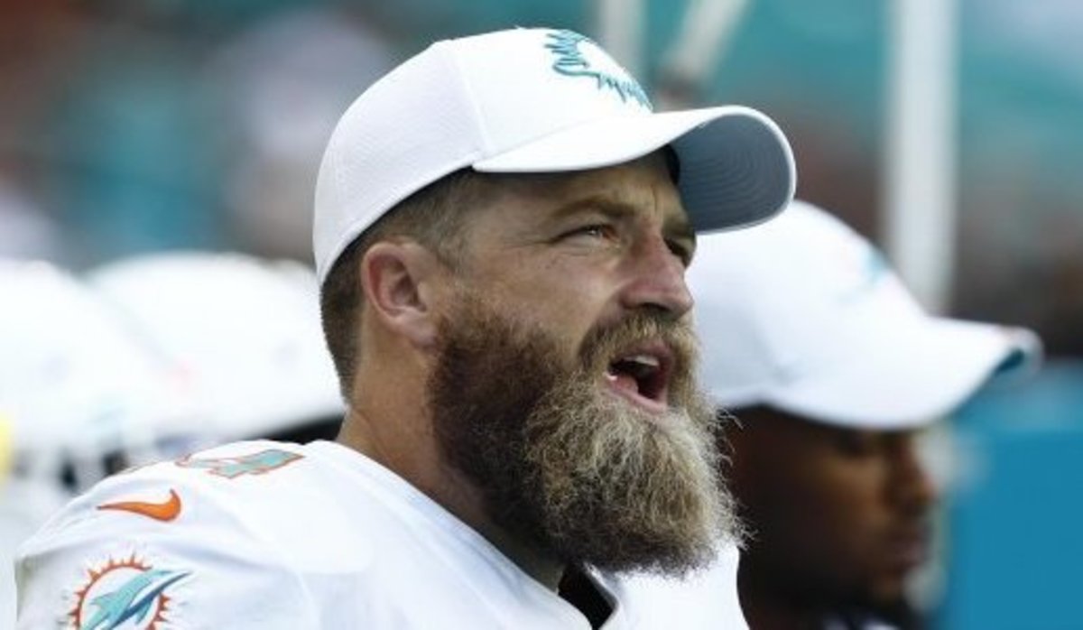'Bold' Washington Football Team To Sign QB Ryan Fitzpatrick Due to 'No ...