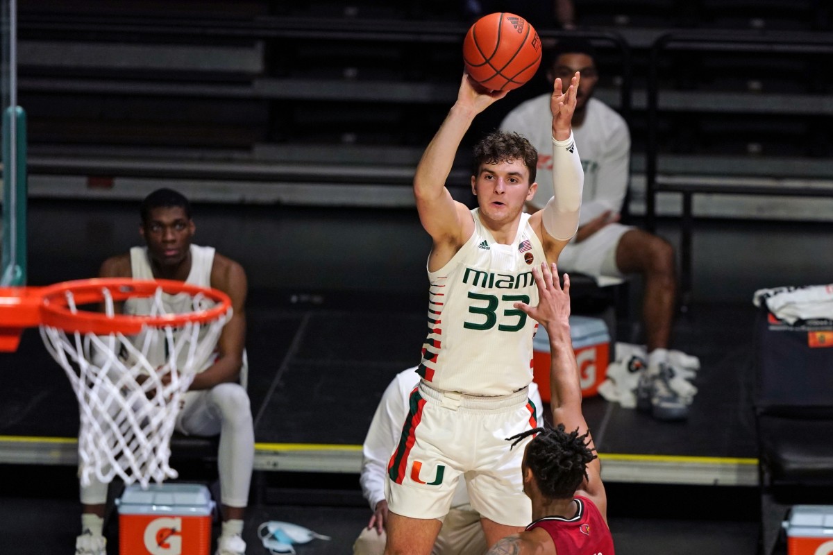 Louisville Men's Basketball Officially Announces Addition of Forward ...