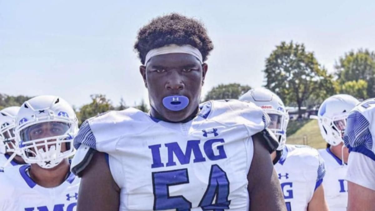 Notre Dame Trending Upward For Elite Offensive Tackle Tyler Booker ...