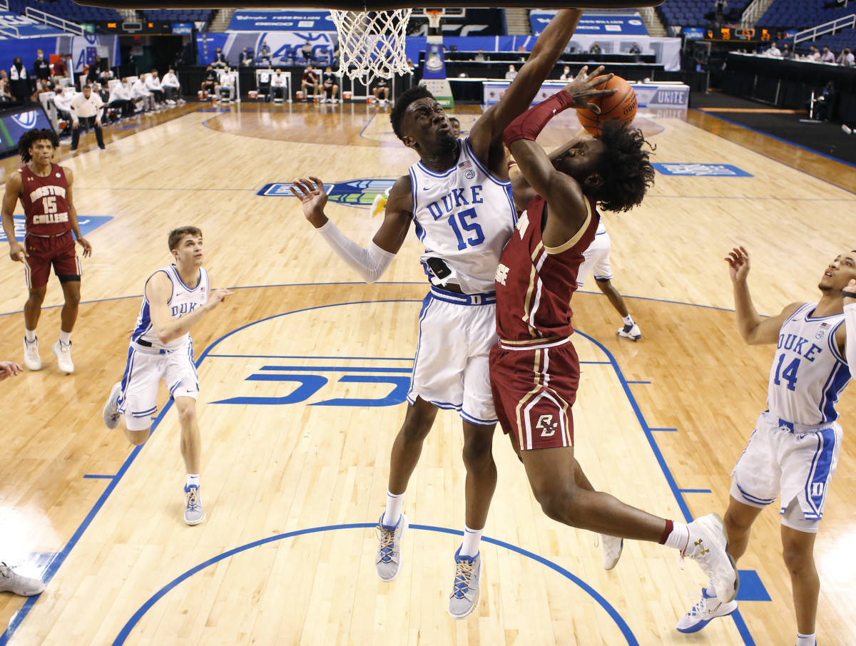 Mark Williams Leads Duke to Rout of Boston College - Sports Illustrated ...