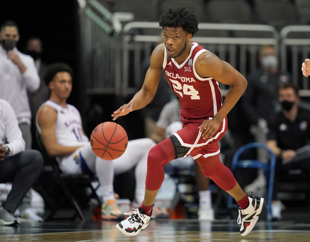 Oklahoma's furious second half comeback falls short against Kansas ...