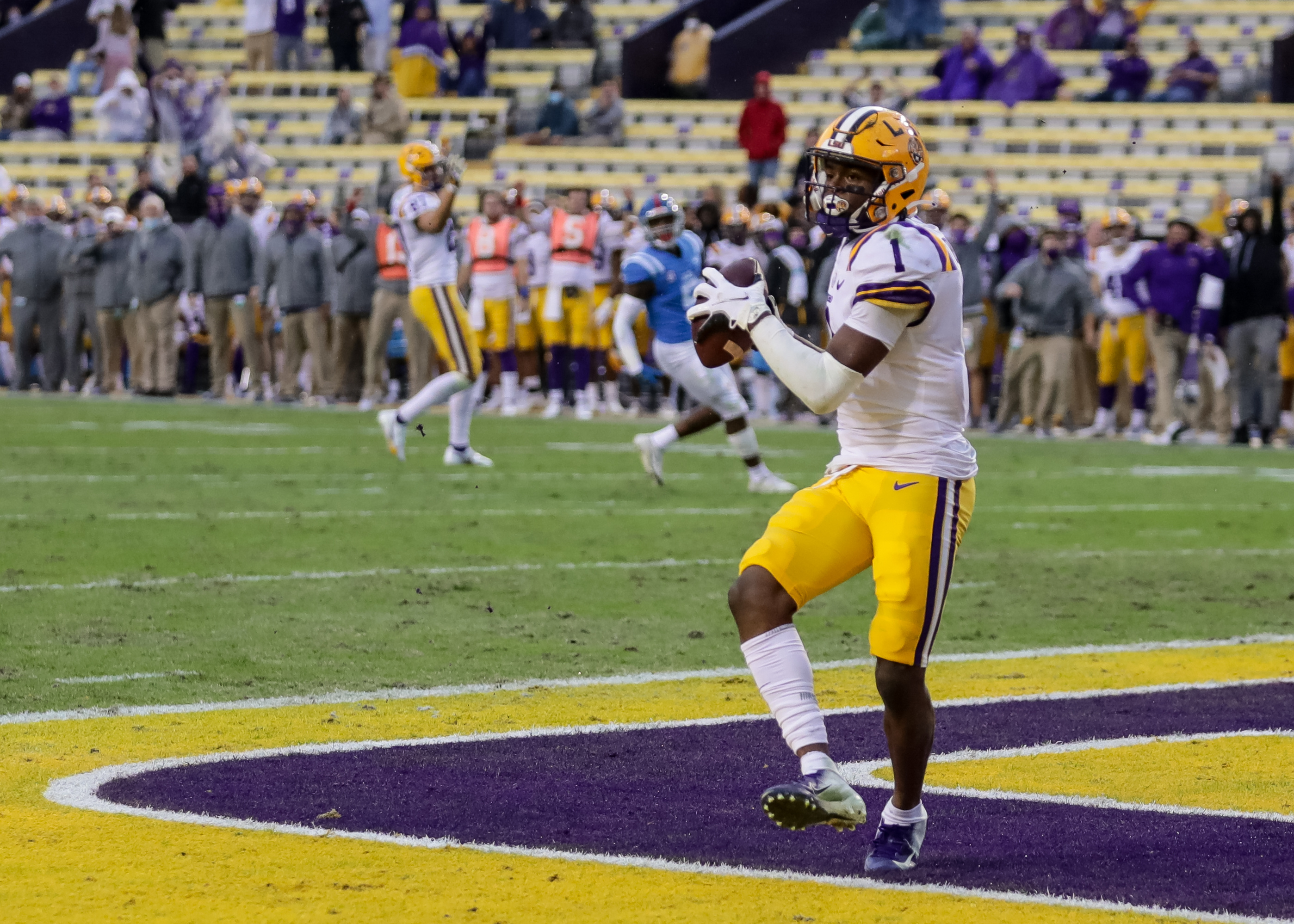 Goal For LSU Football Offensive Staff is to Put Five Best Skills ...
