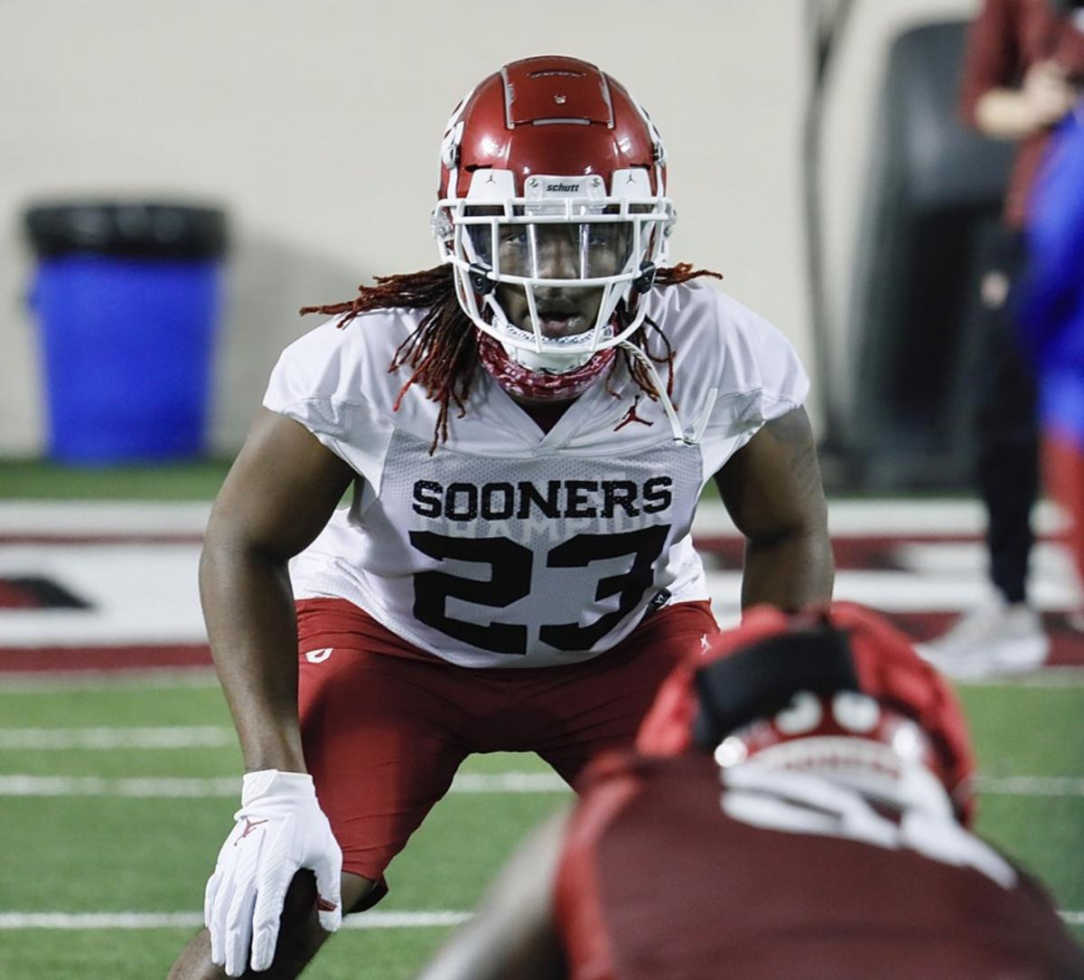 Sorting through Oklahoma linebackers gets Sooners coach Brian Odom ...