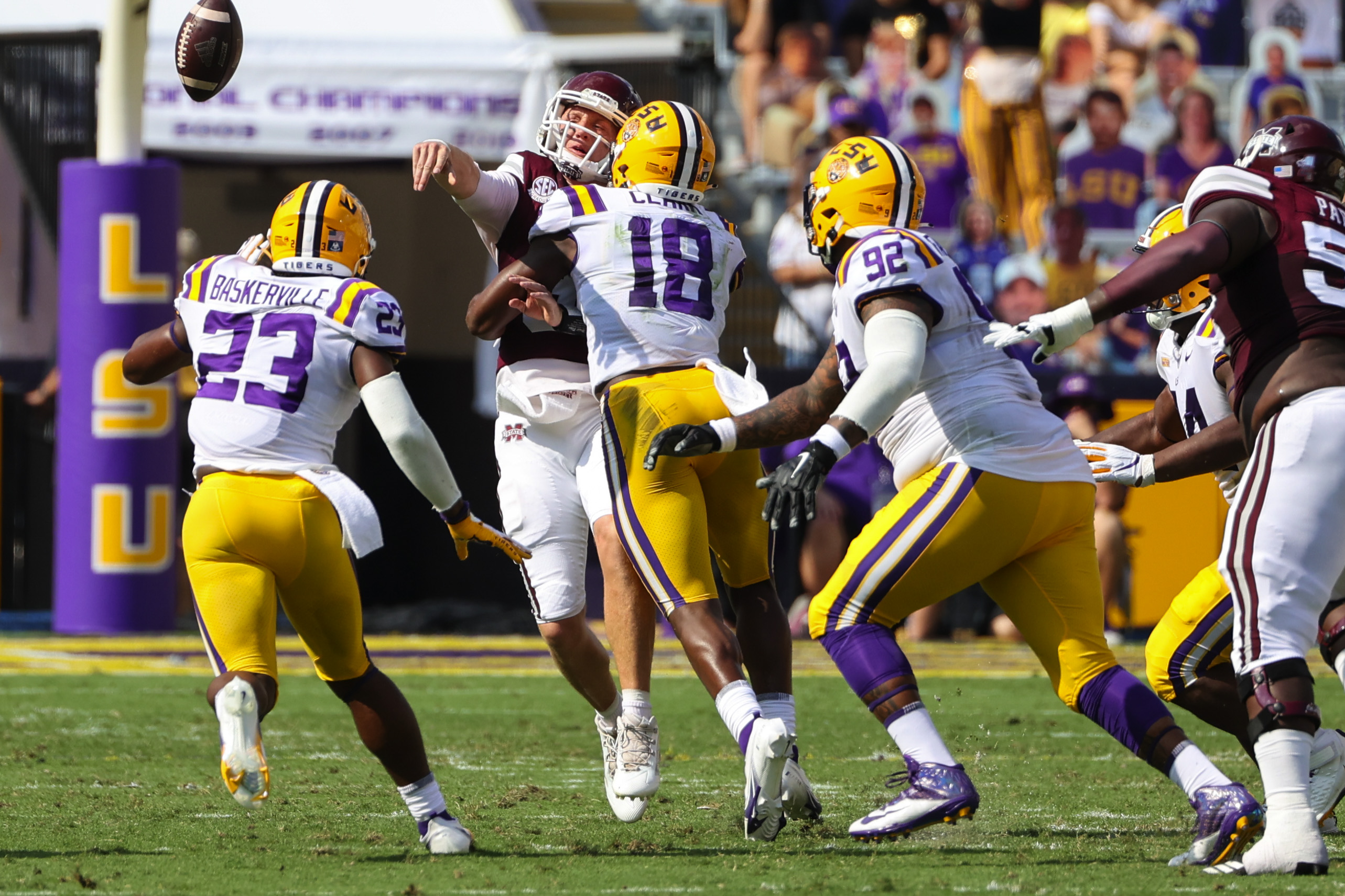 With Plenty to Prove During 2021 Offseason, Damone Clark and LSU ...